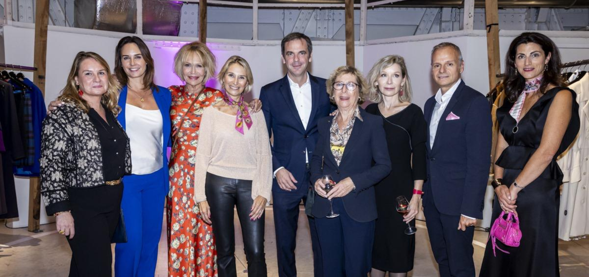 LE PRINTEMPS SUPPORTS ROSEUP
